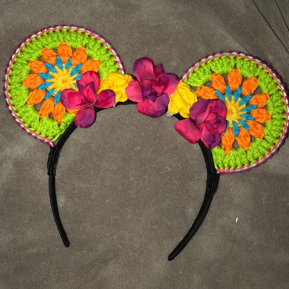 Disney | Accessories | Custom Minnie Ears | Poshmark